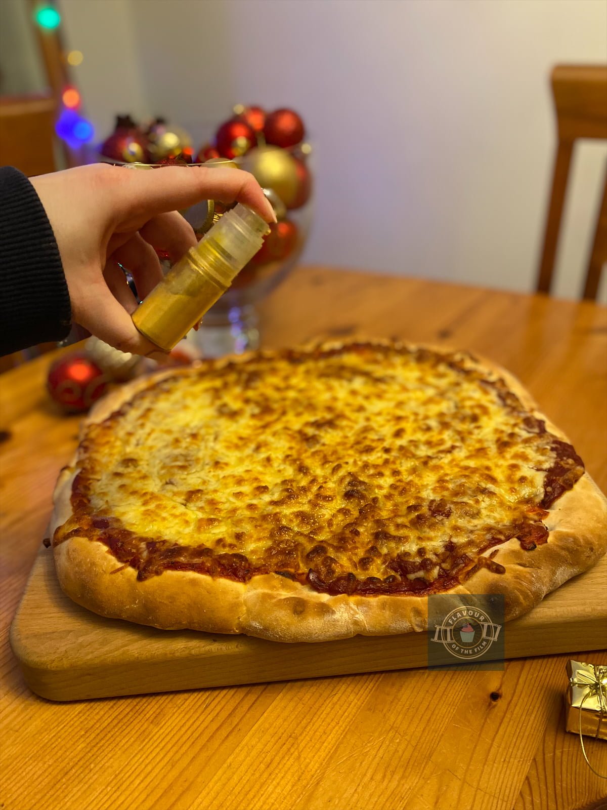 A Lovely Cheese Pizza Just For Me | Home Alone